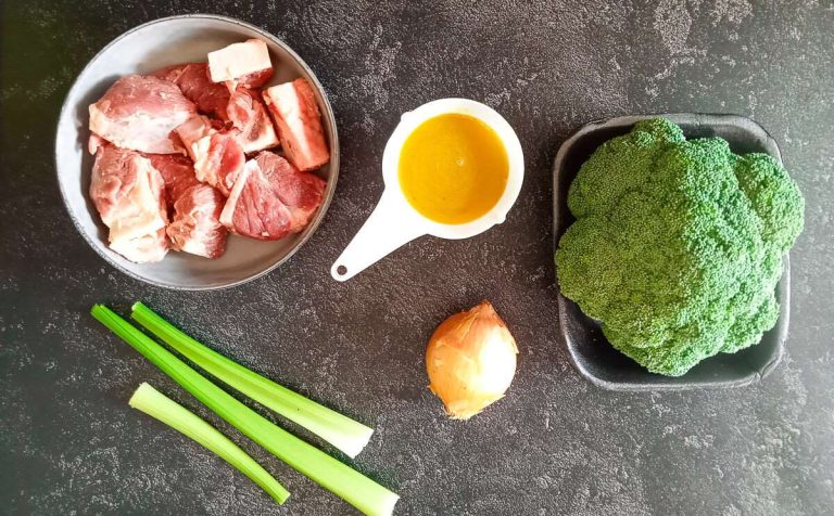 Beef broccoli soup (Tender and crunchy)